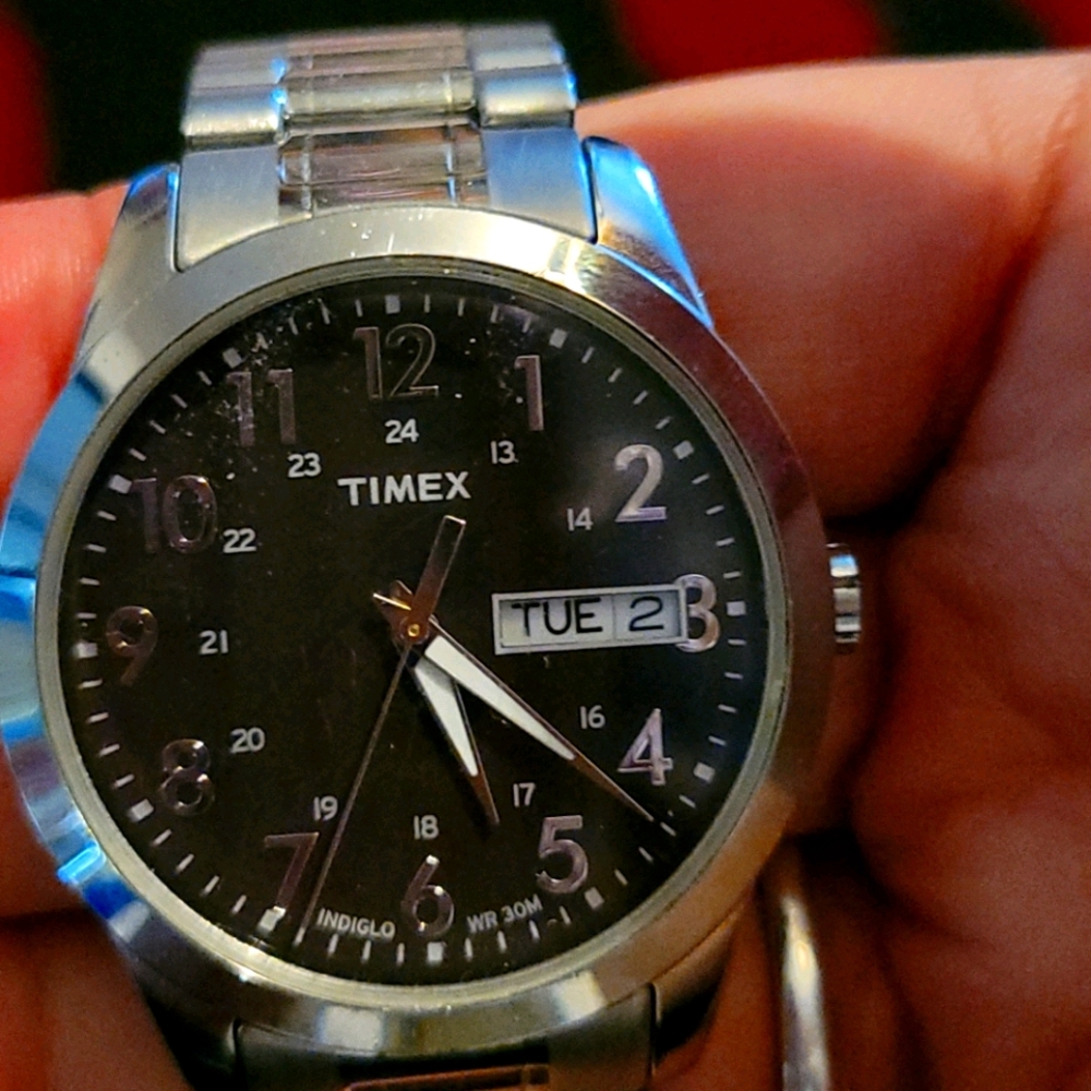Timex Watch Needs Battery - Gem